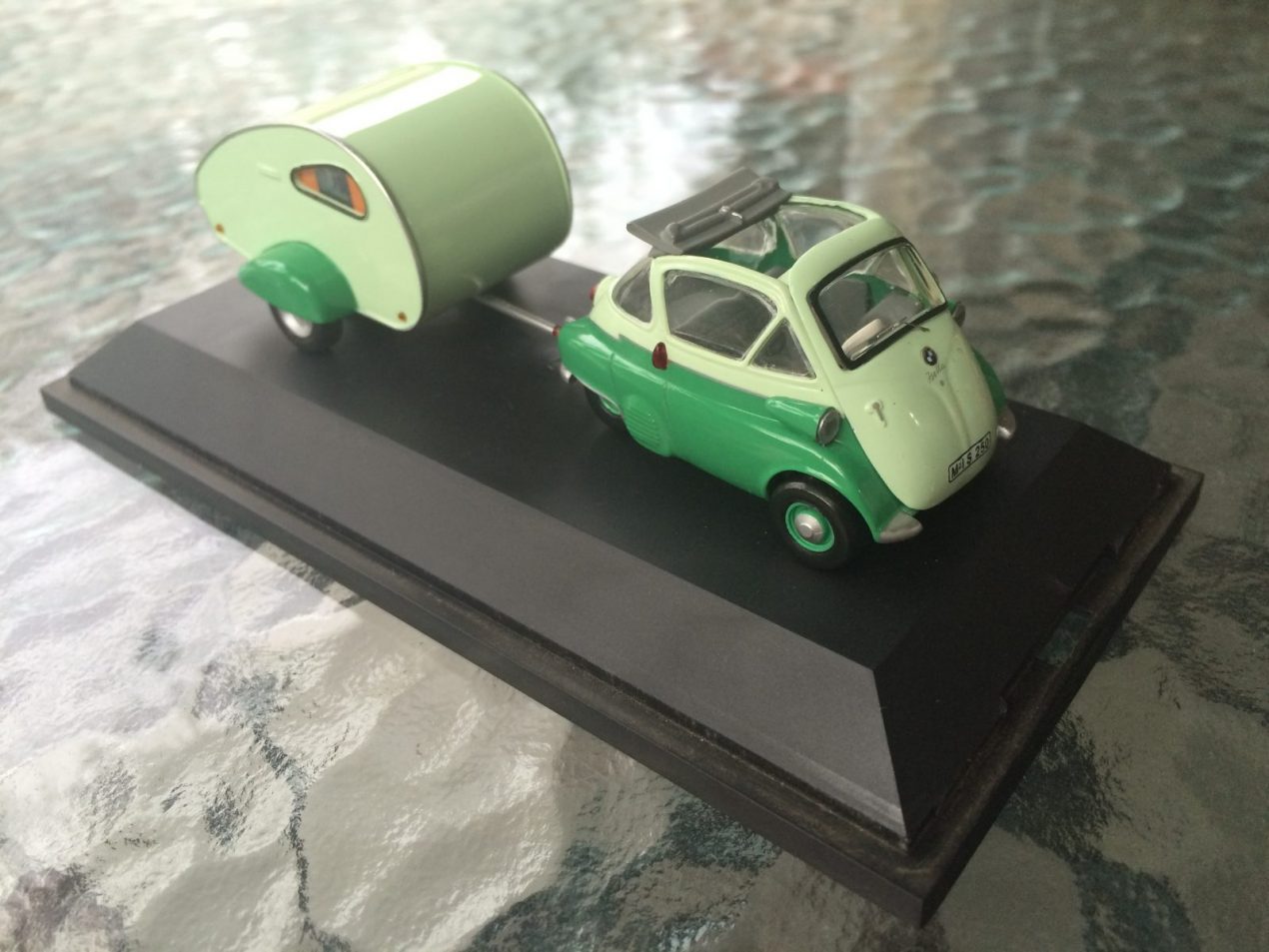 Diferentes modelos de Isettas, a escala 1:43 | Isetta.cl
